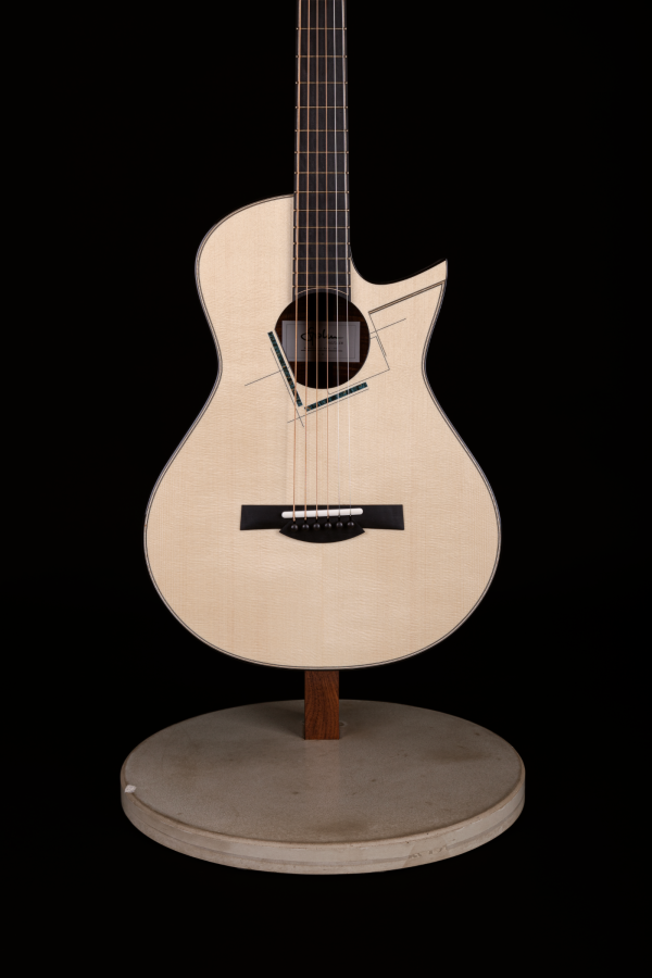 Model-00: my smallest guitar, very responsive, well balanced